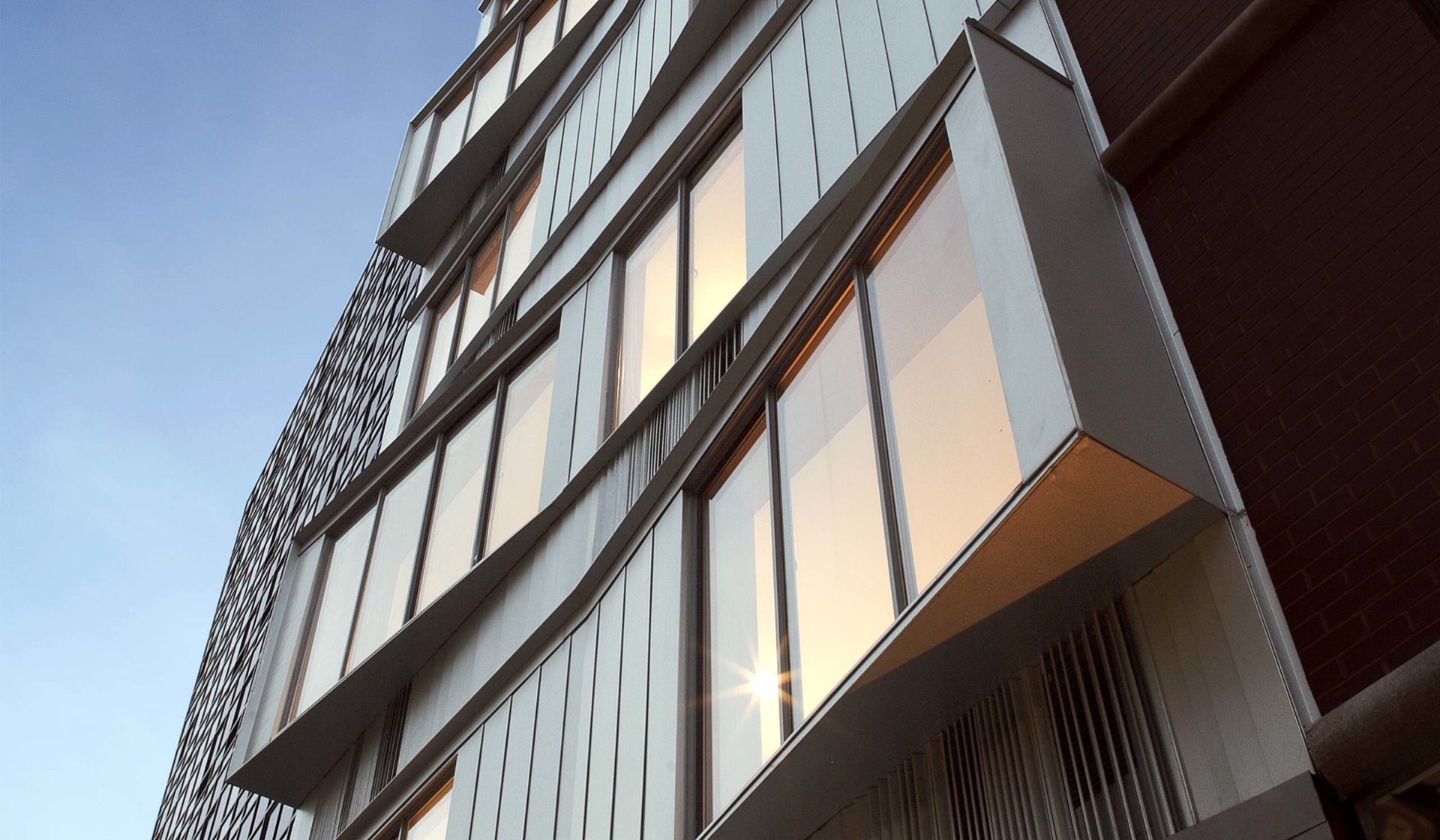 Switch Building & Gallery - nARCHITECTS | Eric Bunge, Mimi Hoang